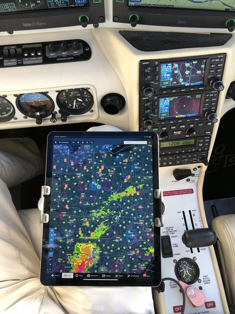Pilot’s guide to mounting the iPad in the cockpit - iPad Pilot News
