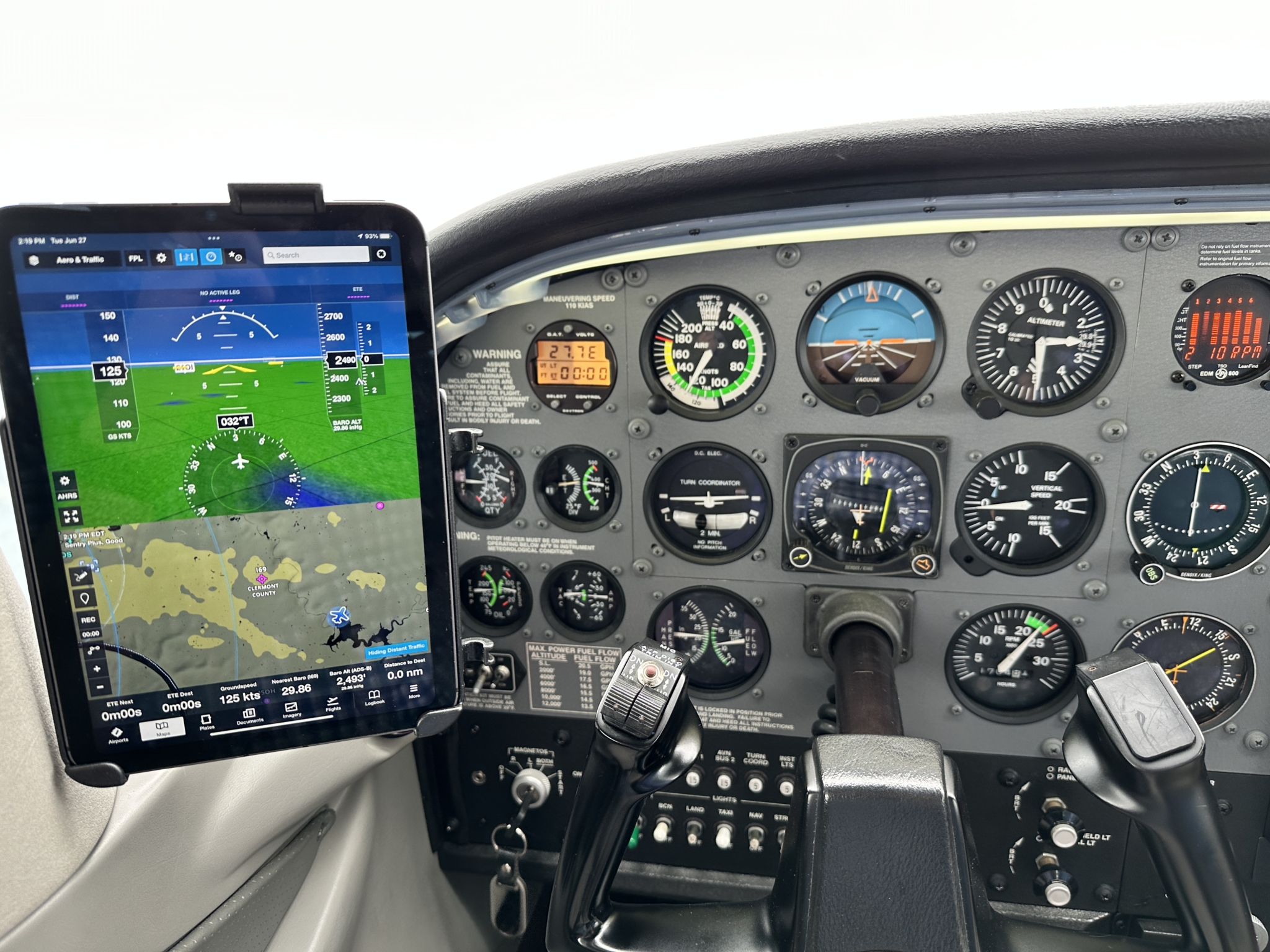 ForeFlight adds new ADS-B traffic safety features - iPad Pilot News