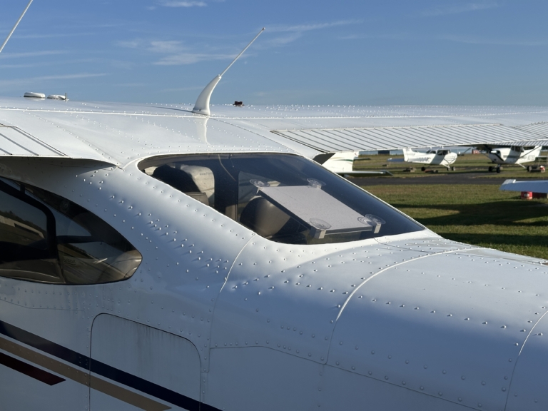 Flying with Starlink satellite internet: tips for pilots - iPad Pilot News