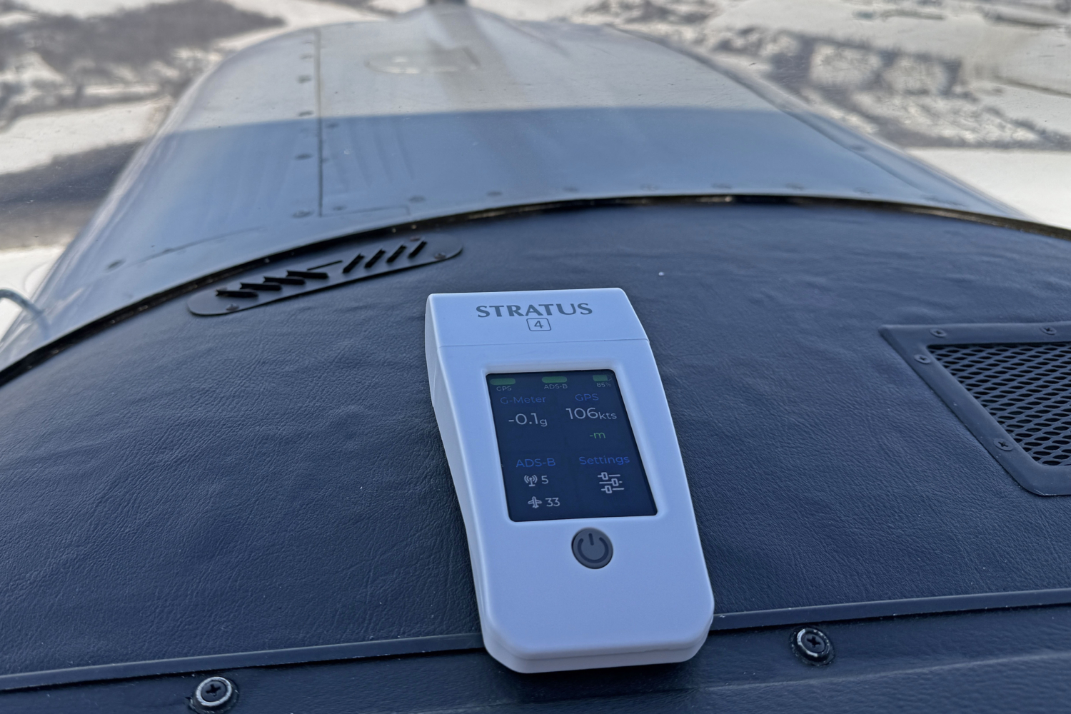 Pilot Report: Stratus 4 ADS-B Receiver : iPad Pilot News